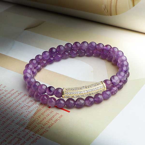 Amethyst: 5 Compelling Reasons to Wear this Healing Gemstone for Enhan ...